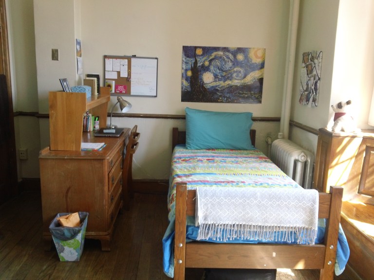 Real Dorm Inspiration: Junior Year – The Oke Den